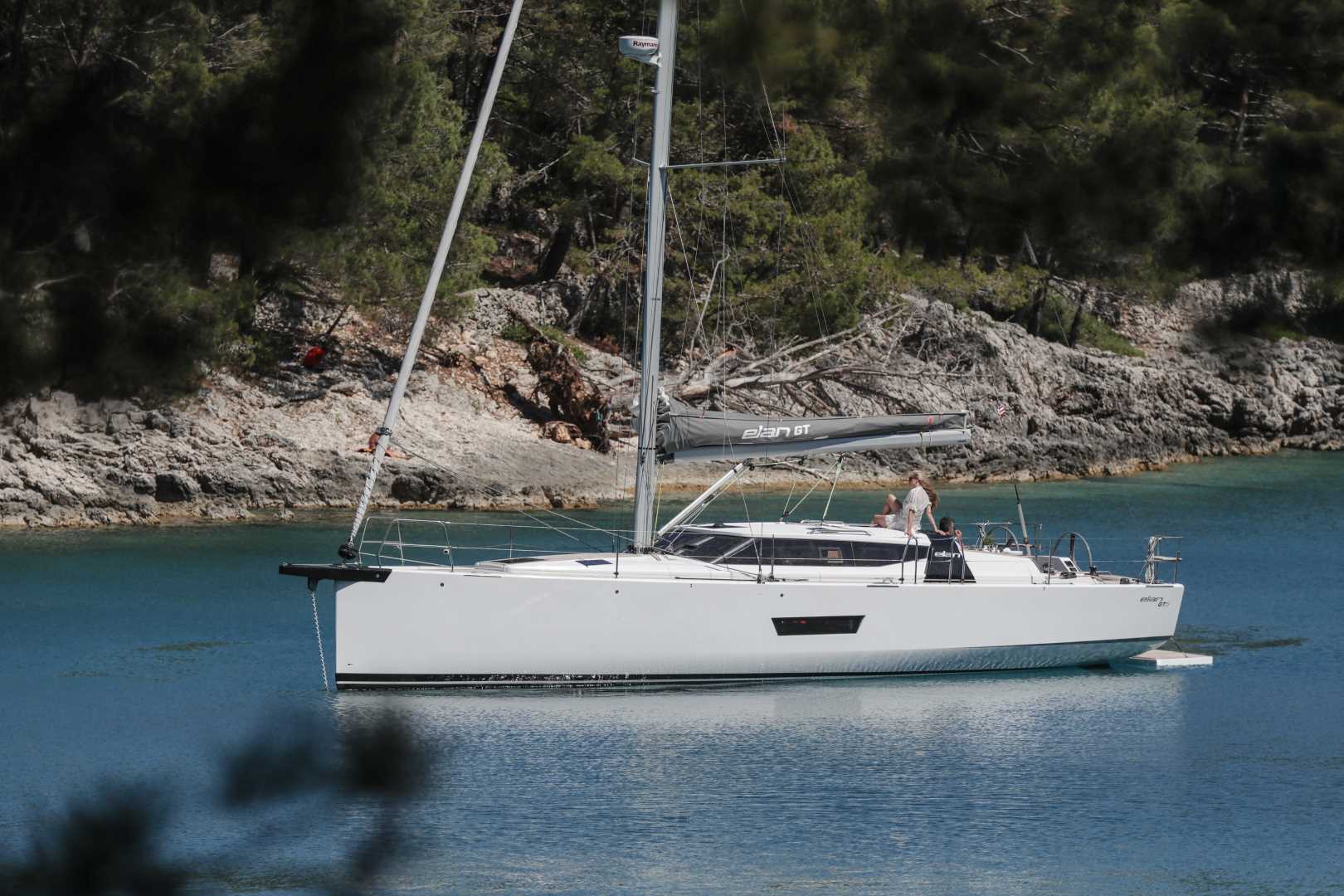 Elan GT5 | Elan Yachts