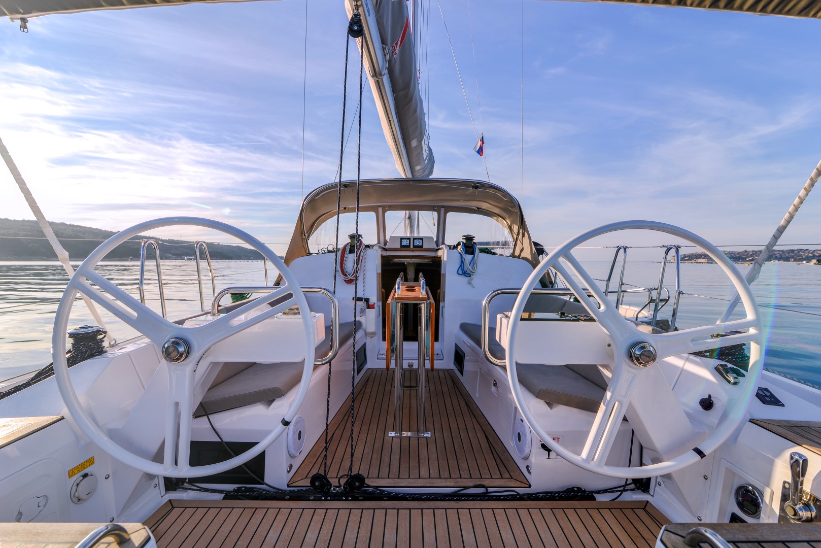 Elan E4 | Elan Yachts