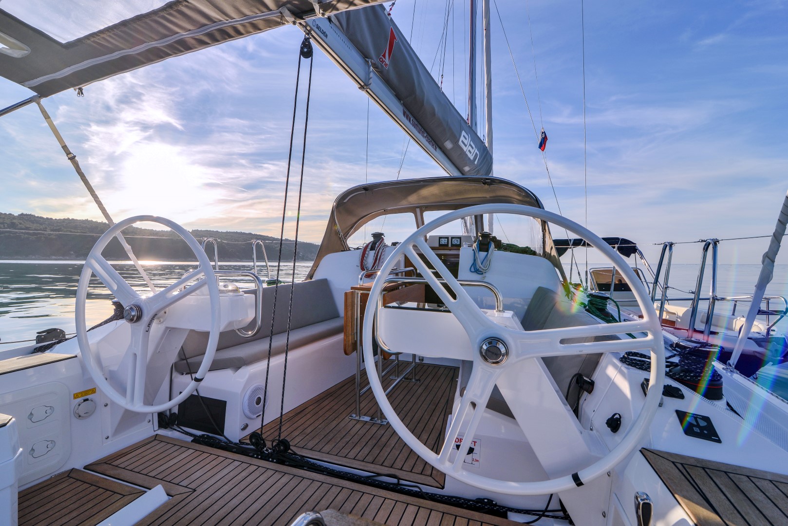 Elan E4 | Elan Yachts