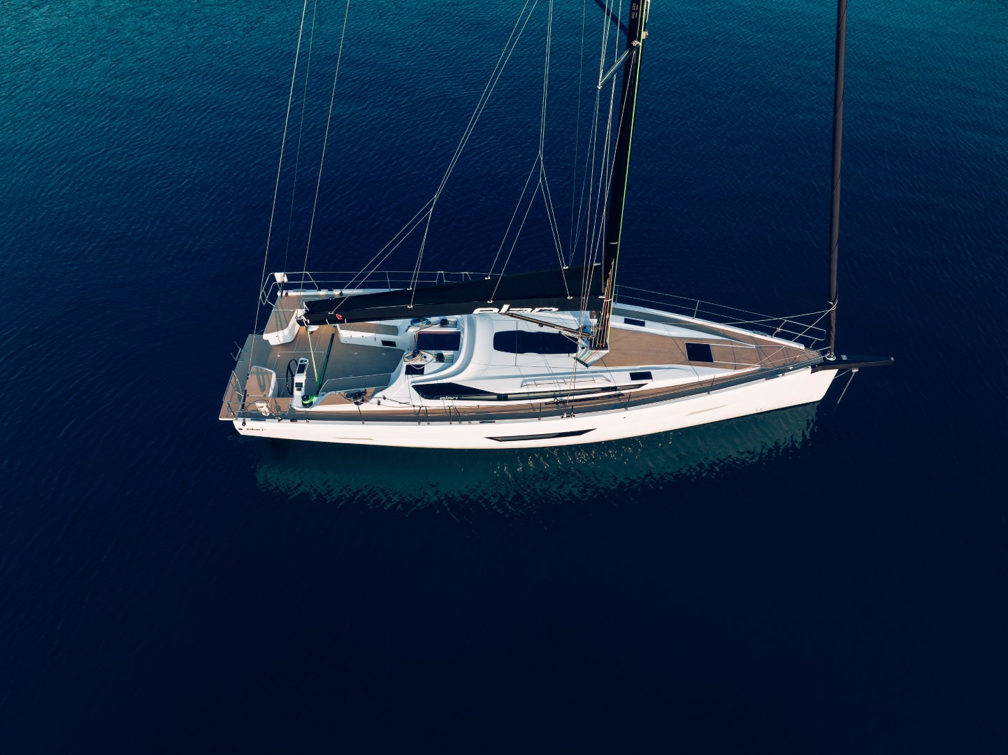 Elan E6 | Elan Yachts