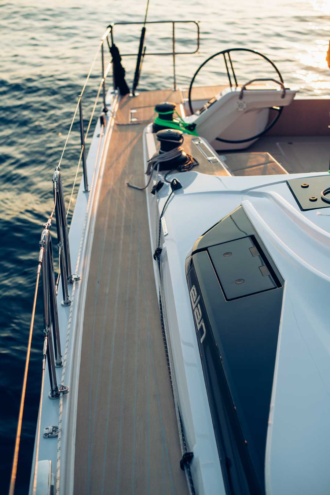 Elan E6 | Elan Yachts