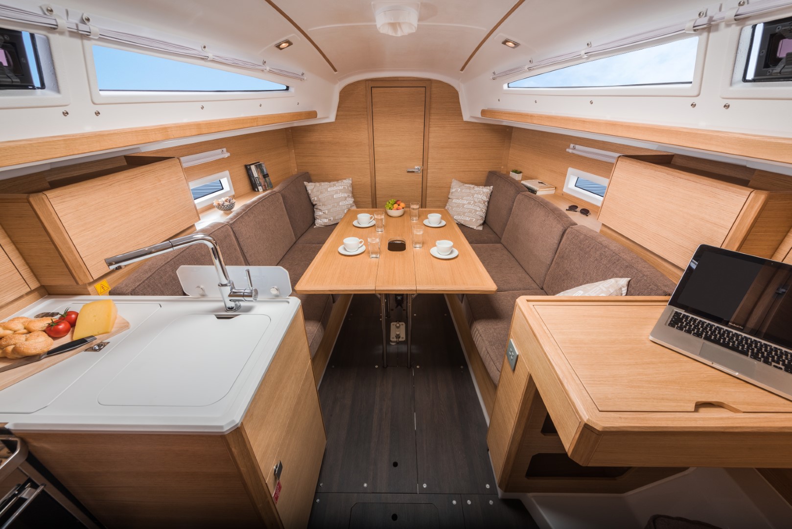 Elan E3 | Elan Yachts