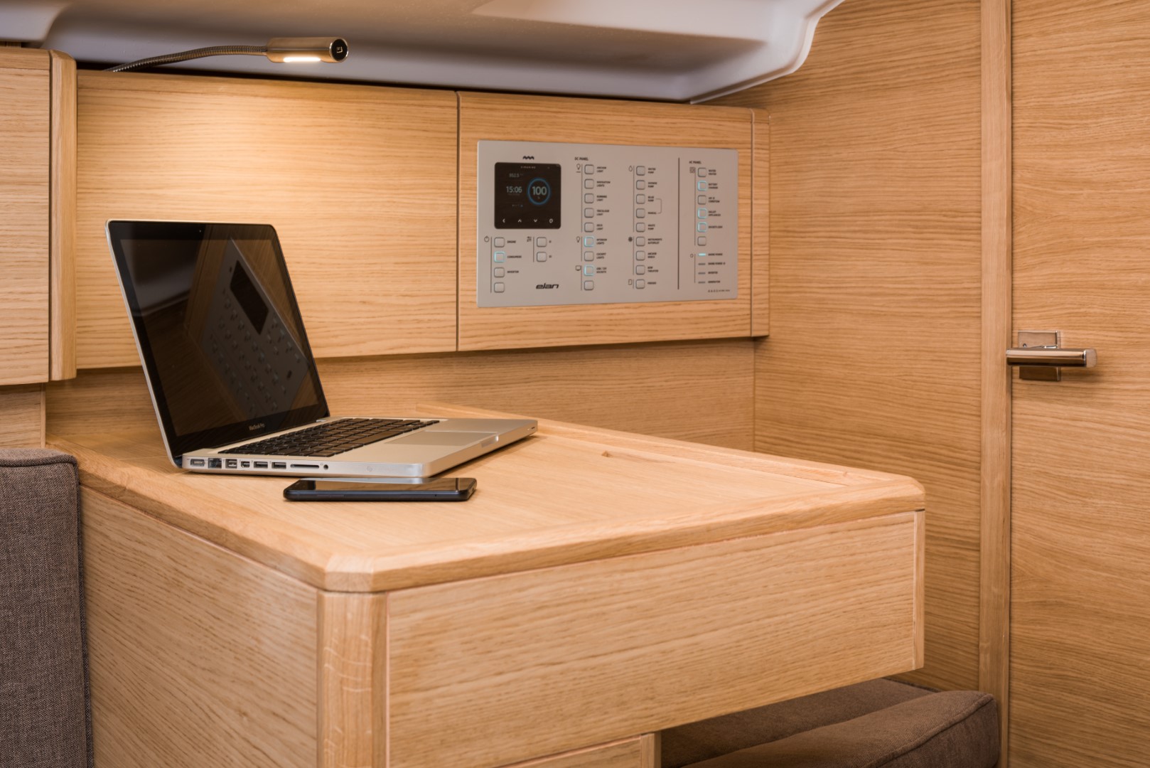 Elan E3 | Elan Yachts