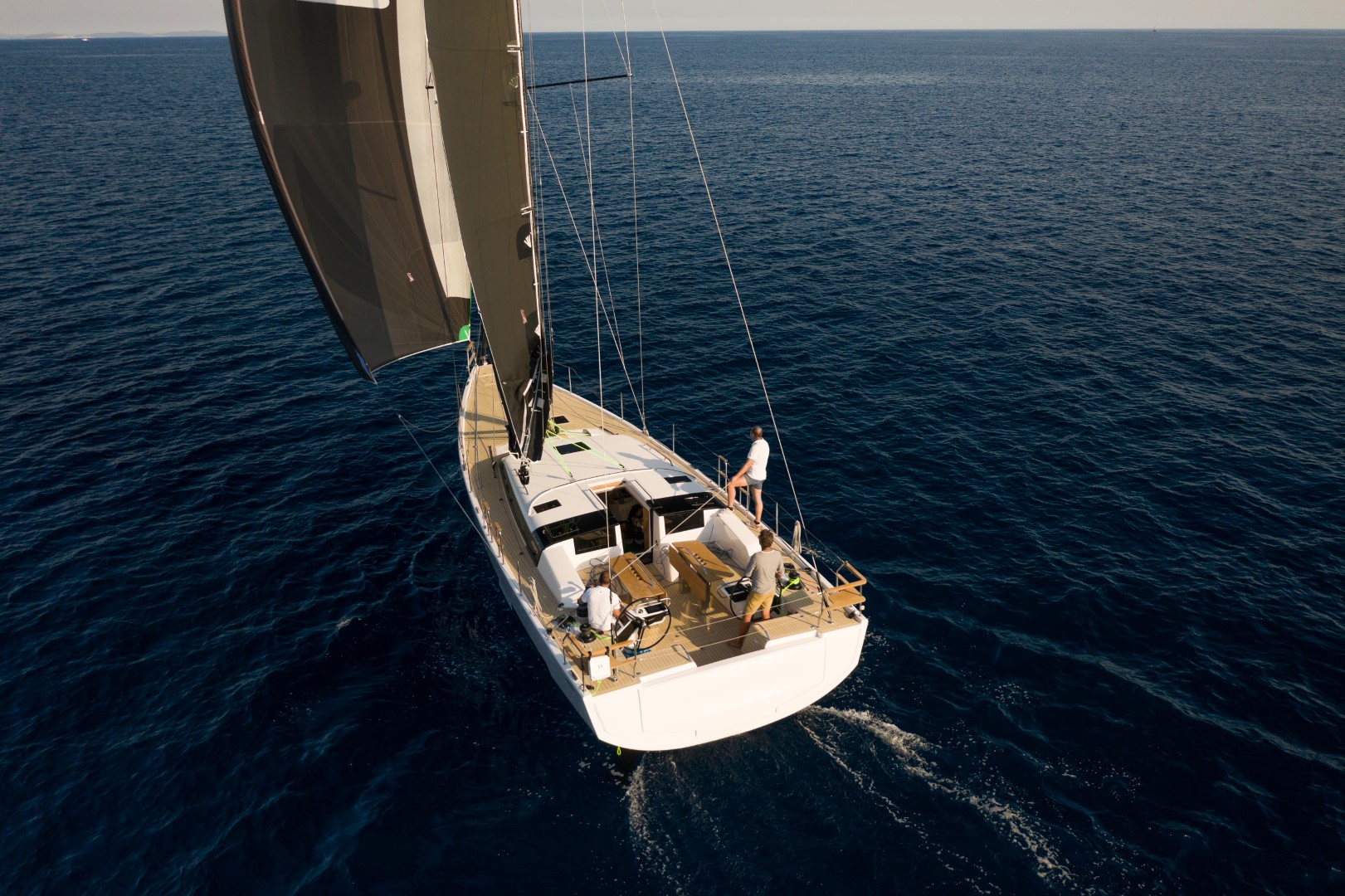 Elan GT6 | Elan Yachts