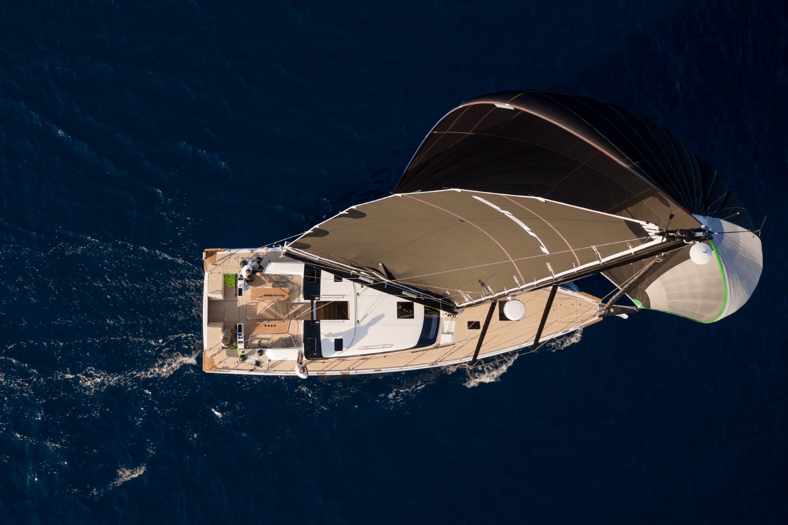 Elan GT6 | Elan Yachts