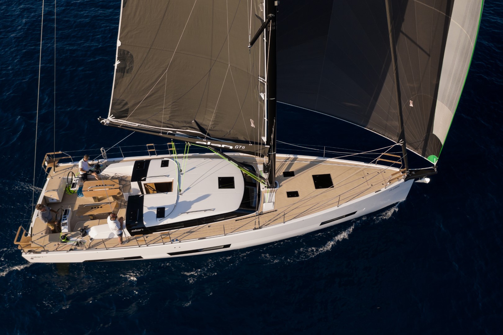 Elan GT6 | Elan Yachts